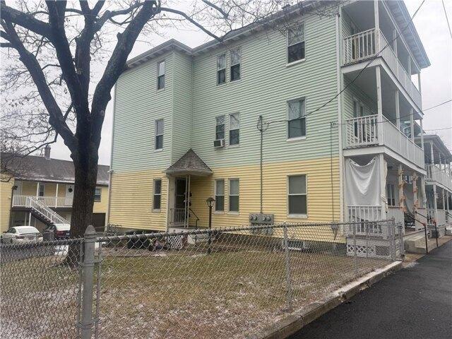house with 6 bedroom, Lincoln RI DS102592761