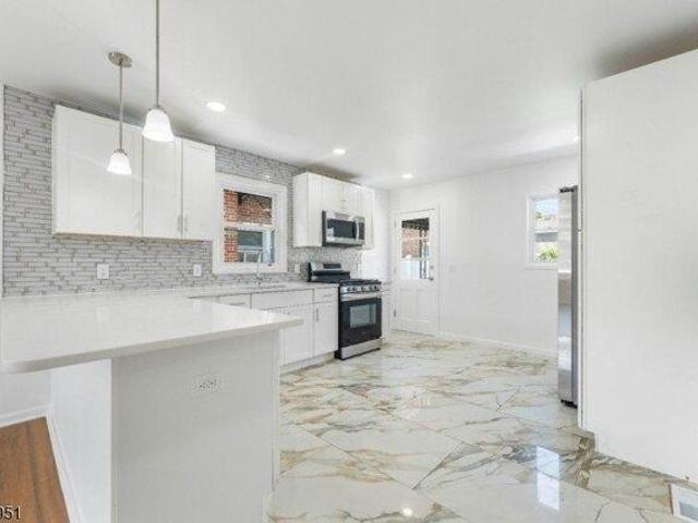 house with 6 bedroom, Linden NJ DS104445697