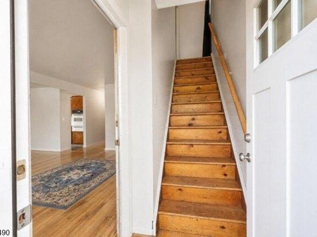 house with 6 bedroom, Linden NJ ES104481723