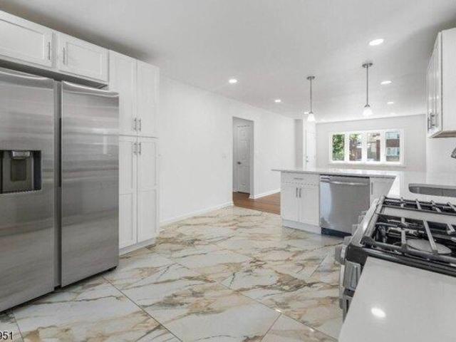 house with 6 bedroom, Linden NJ ES104150115