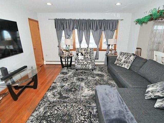 house with 6 bedroom, Linden NJ ES104233755