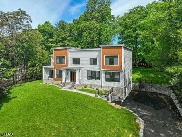 house with 6 bedroom, Livingston NJ DLS102827114