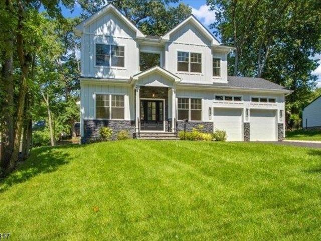 house with 6 bedroom, Livingston NJ ES104235507