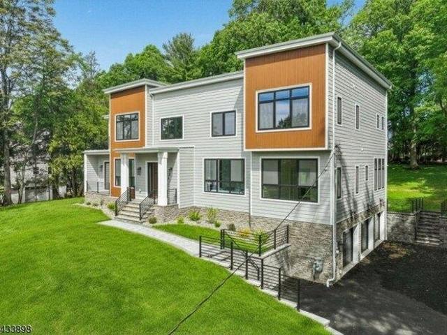 house with 6 bedroom, Livingston NJ ES104479254