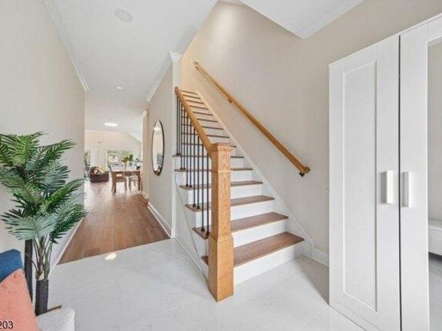house with 6 bedroom, Livingston NJ ES104810784