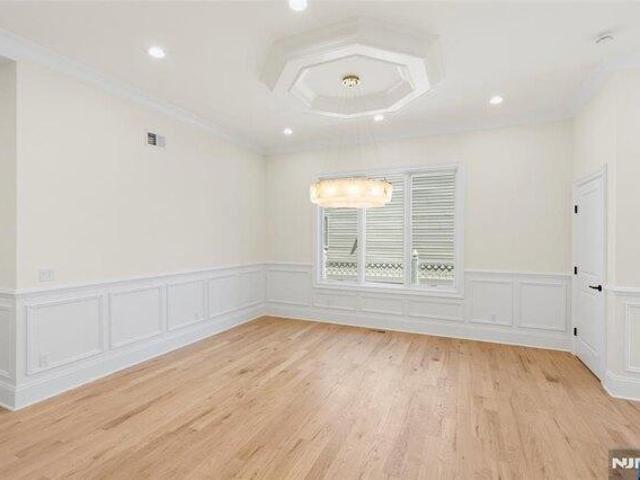 house with 6 bedroom, Livingston NJ ES104852992
