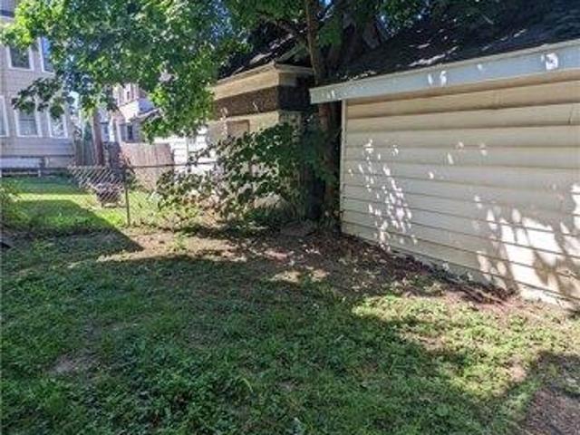 house with 6 bedroom, Lockport NY ES103627153