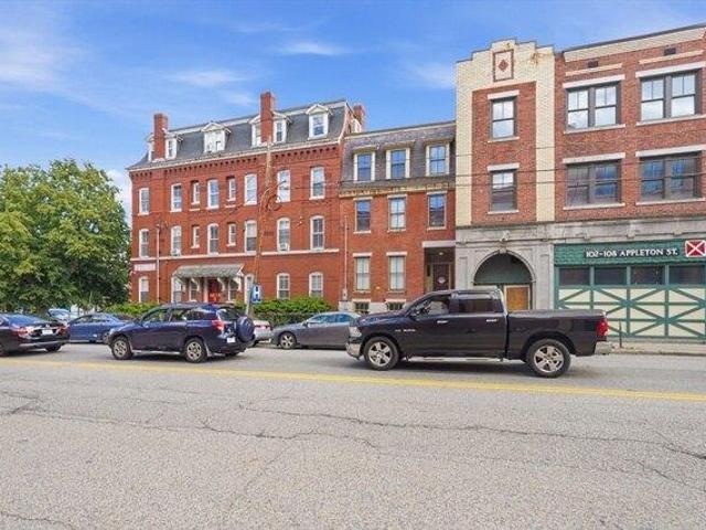 house with 6 bedroom, Lowell MA DLS103100363