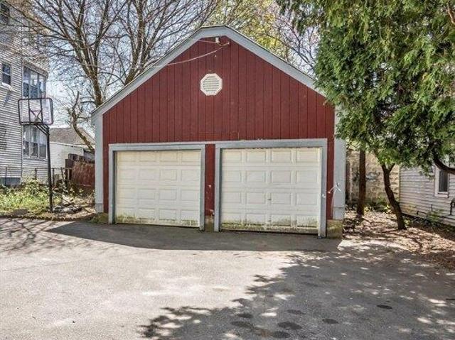 house with 6 bedroom, Lowell MA ES103889197