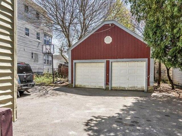 house with 6 bedroom, Lowell MA ES103124595