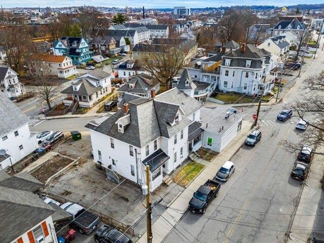 house with 6 bedroom, Lowell MA ES103161717