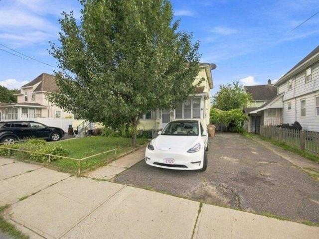 house with 6 bedroom, Ludlow MA ES105315021