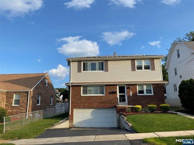 house with 6 bedroom, Lyndhurst NJ DS104329398