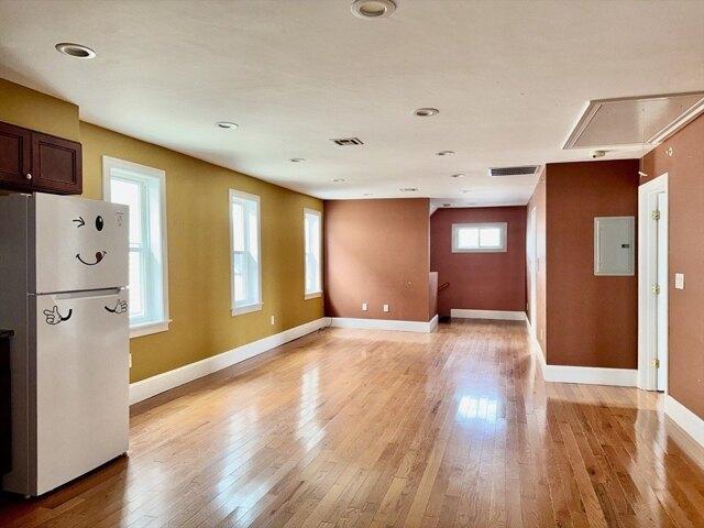 house with 6 bedroom, Lynn MA DLS102709151