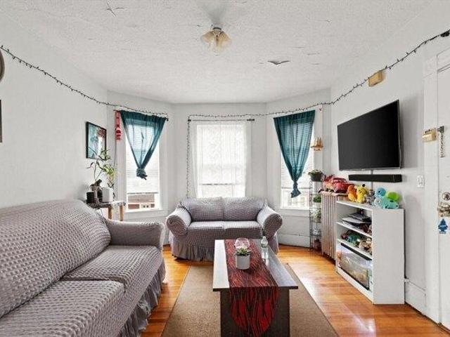 house with 6 bedroom, Lynn MA DS103127316