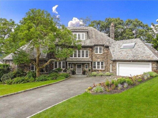 house with 6 bedroom, Mamaroneck NY DS88247526