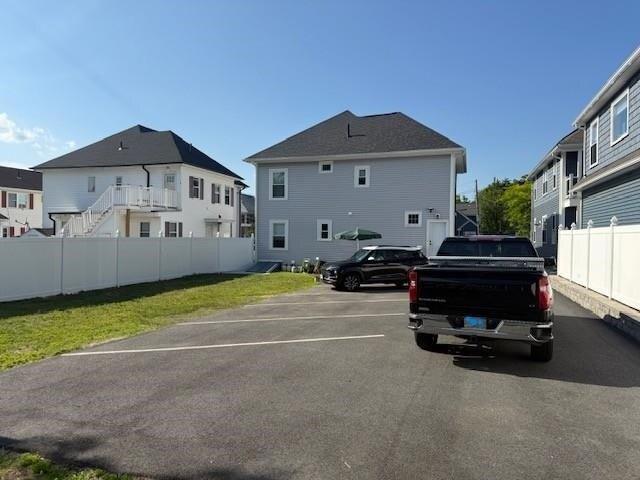 house with 6 bedroom, Manchester NH ES104570129
