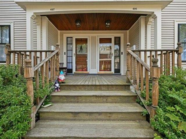 house with 6 bedroom, Manchester NH ES105093736
