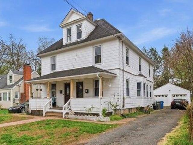 house with 6 bedroom, Manchester CT DLS103074060