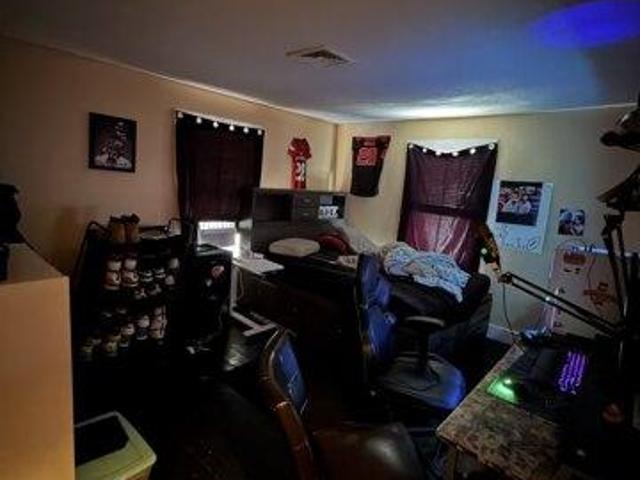 house with 6 bedroom, Manchester CT DS104443779