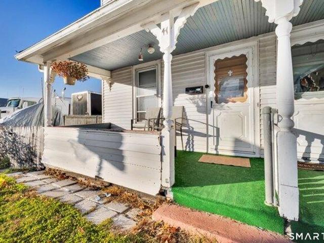 house with 6 bedroom, Manchester CT ES104811289