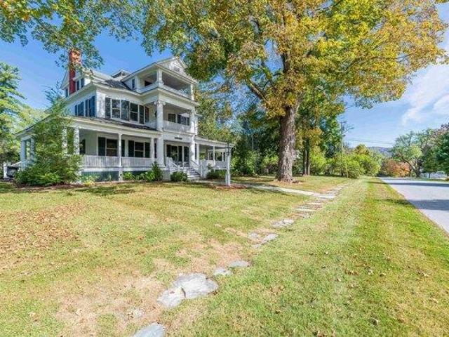 house with 6 bedroom, Manchester VT DS102479829