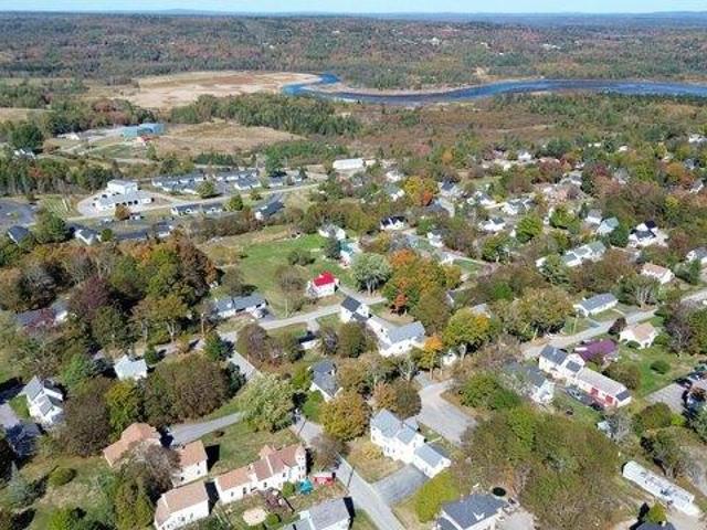 house with 6 bedroom, Machias ME ES104113287