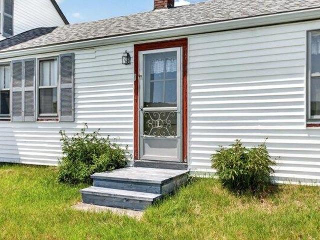 house with 6 bedroom, Machias ME ES105105824