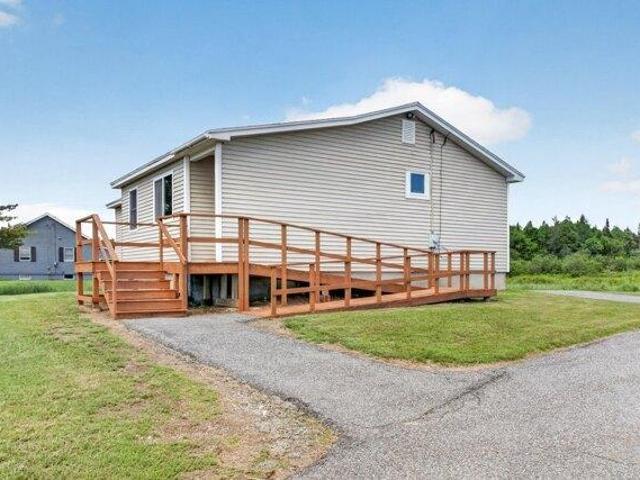 house with 6 bedroom, Machias ME ES105123681