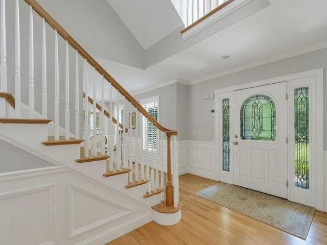 house with 6 bedroom, Madbury NH ES105095236