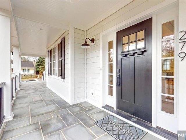 house with 6 bedroom, Mahwah NJ DS102030286