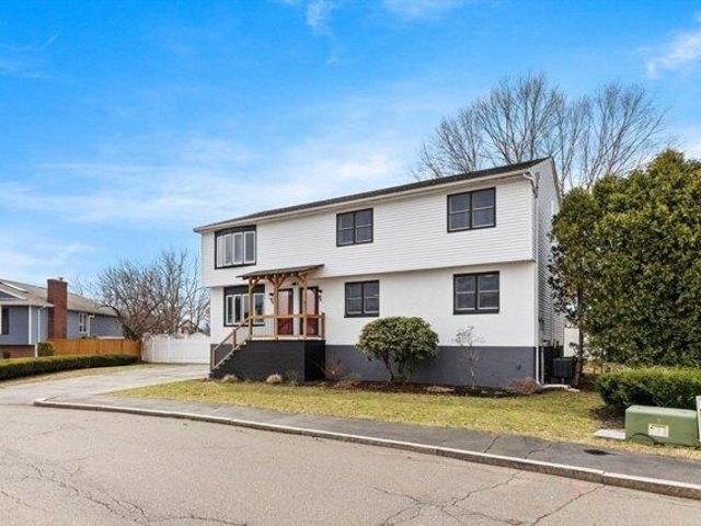 house with 6 bedroom, Malden MA DLS102776162