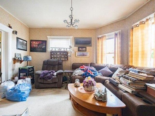 house with 6 bedroom, Malden MA DS102479681