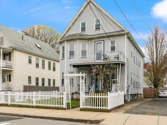 house with 6 bedroom, Malden MA DS102089474