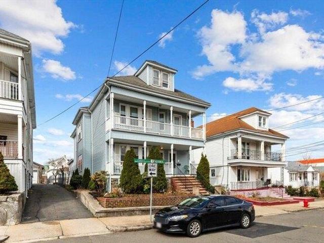 house with 6 bedroom, Malden MA DS102283496