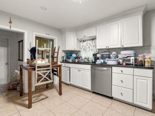house with 6 bedroom, Malden MA DS103019241