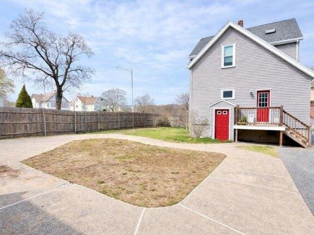 house with 6 bedroom, Malden MA ES103035897