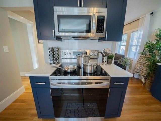 house with 6 bedroom, Malden MA ES105092940