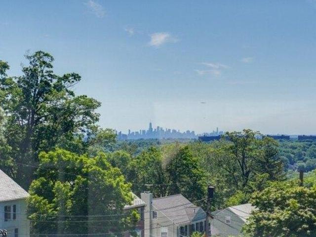 house with 6 bedroom, Maplewood NJ ES105126858