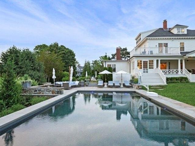 house with 6 bedroom, Marblehead MA ES104606252