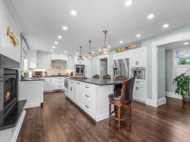 house with 6 bedroom, Marion MA ES105106393