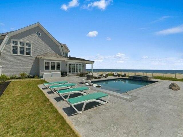 house with 6 bedroom, Mashpee MA DS103019599