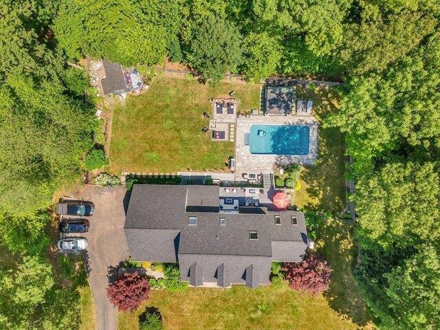 house with 6 bedroom, Medway MA DLS102960021