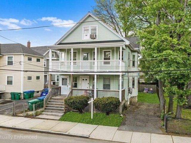 house with 6 bedroom, Medford MA DLS102634735
