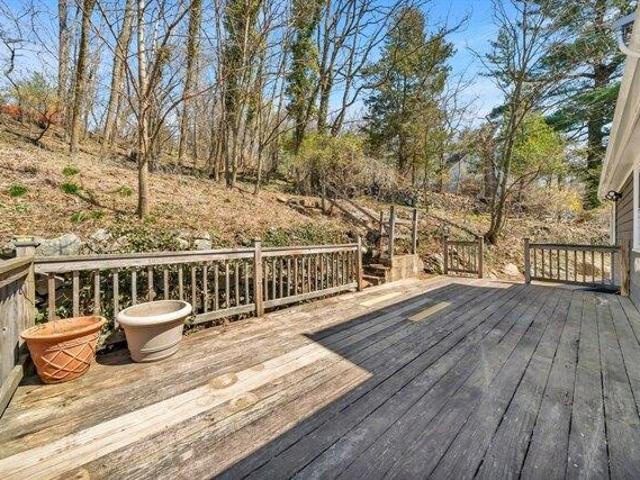house with 6 bedroom, Medford MA ES102961636