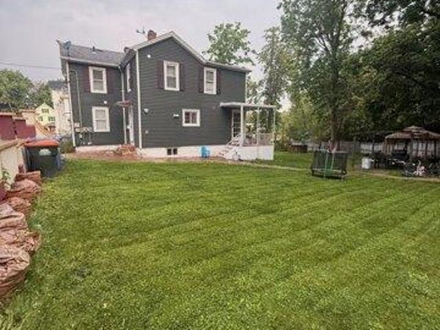 house with 6 bedroom, Meriden CT DLS103070480