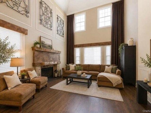 house with 6 bedroom, Merrick NY ES104898446