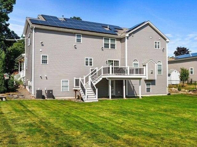house with 6 bedroom, Methuen MA ES105040956
