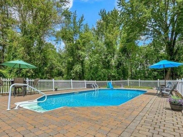 house with 6 bedroom, Methuen MA ES105159304