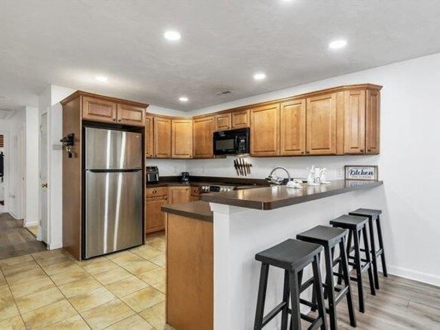 house with 6 bedroom, Methuen MA ES103159857